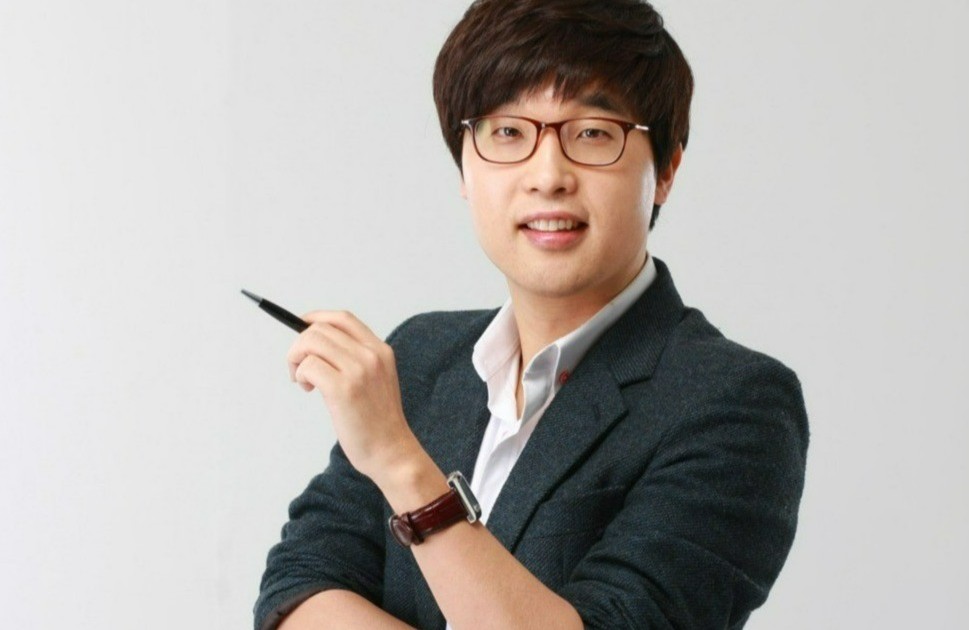 CLASS101+ | "야 너도, 완독할 수 있어" 이시한 교수의 취향 독서법