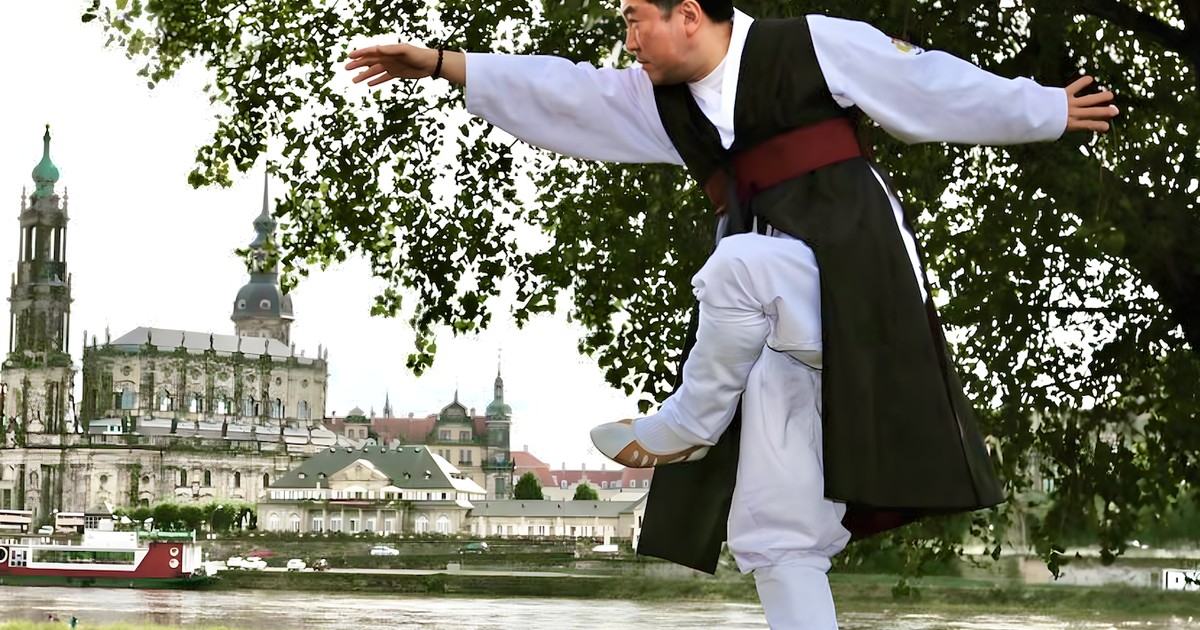 CLASS101+ | Like flowing water, like a blowing wind: Korean traditional ...